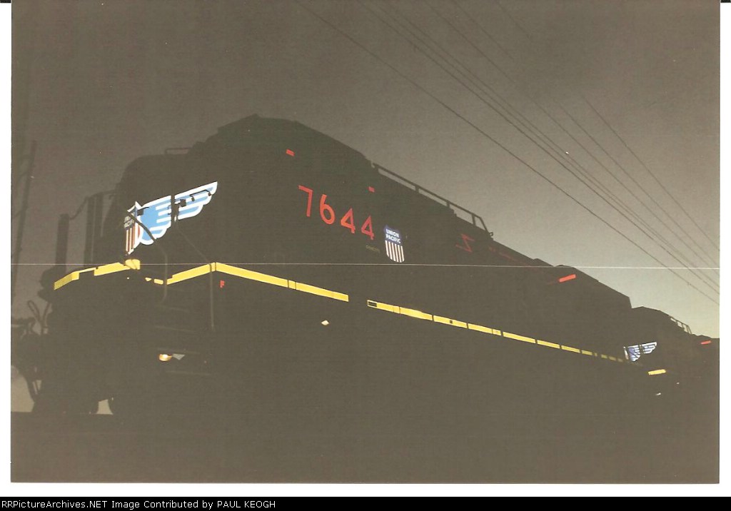 UP 7644 and its sister UP 7639 reflect the flash